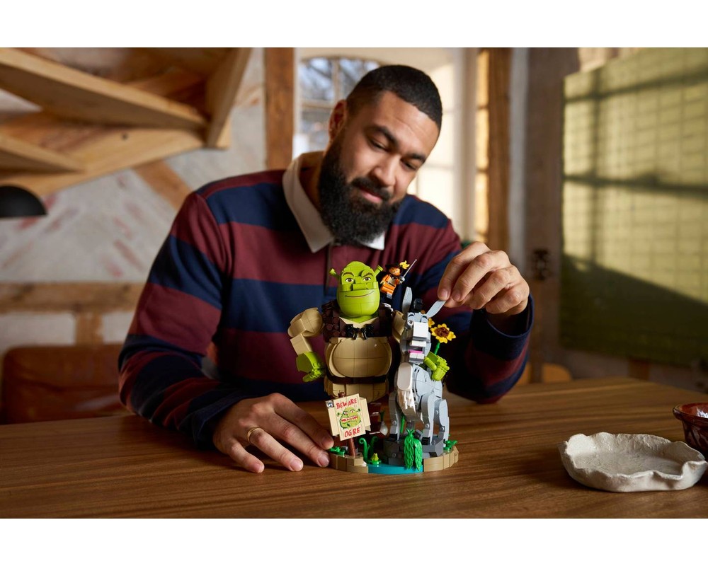 LEGO Set 72423-1 Shrek, Donkey & Puss in Boots (2026 Shrek ...