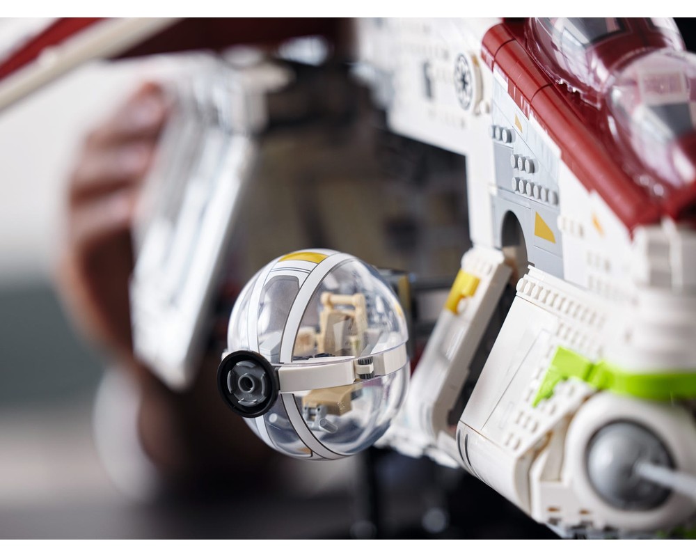 LEGO Set 75309-1 Republic Gunship (2021 Star Wars > Ultimate Collector ...