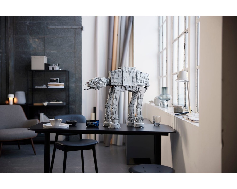 LEGO Set 75313-1 AT-AT (2021 Star Wars > Ultimate Collector Series ...