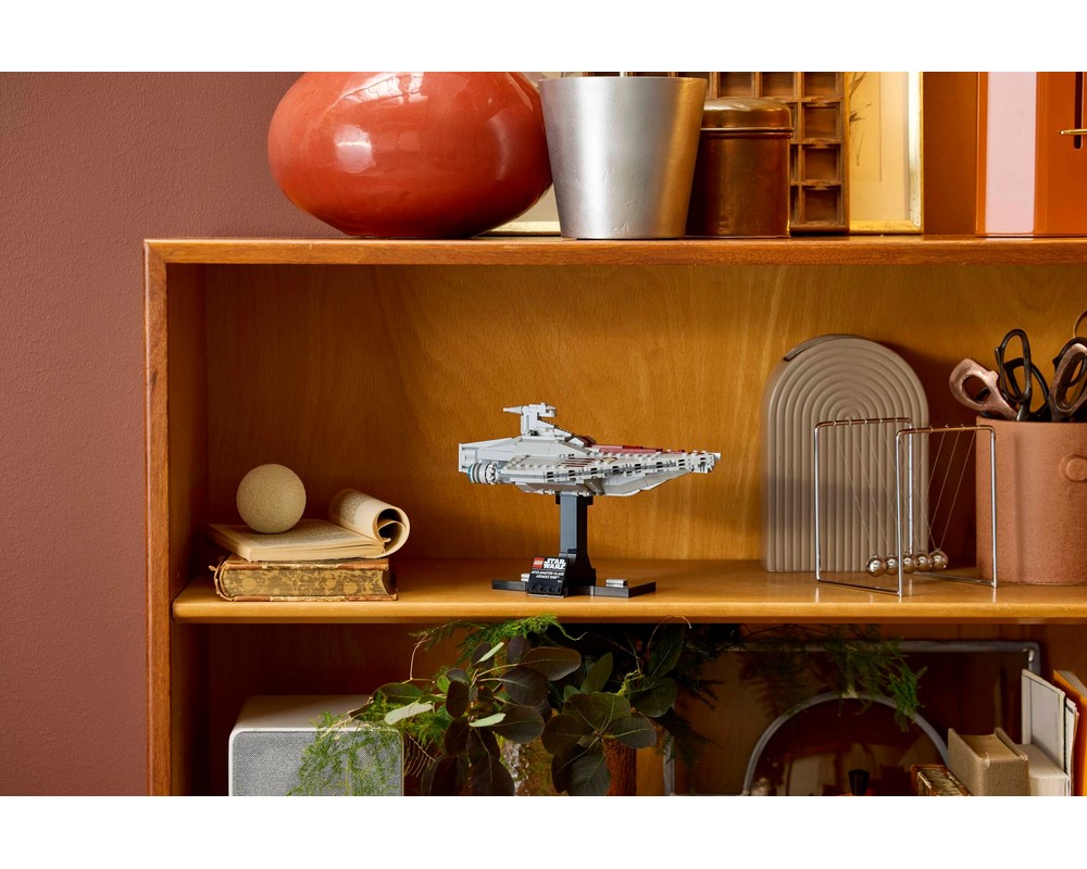 LEGO Set 75404-1 Acclamator-Class Assault Ship (2025 Star Wars ...