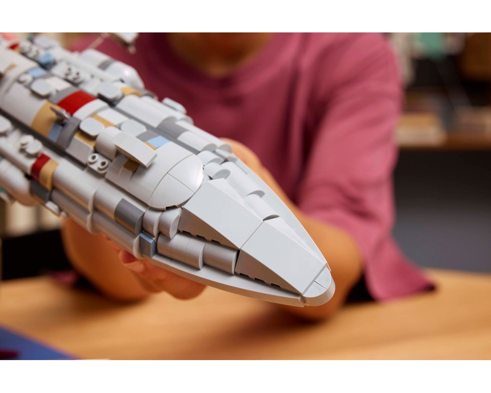 LEGO Set 75405-1 Home One Starcruiser (2025 Star Wars) | Rebrickable ...
