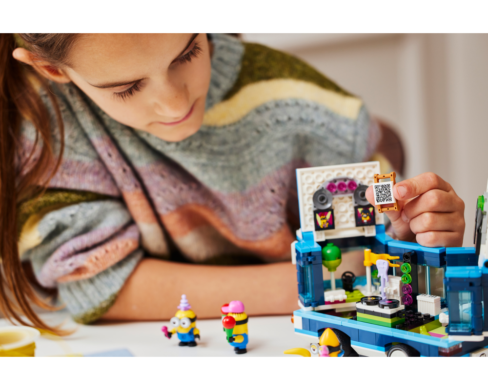 LEGO Set 75581-1 Minions' Music Party Bus (2024 Despicable Me 4 ...