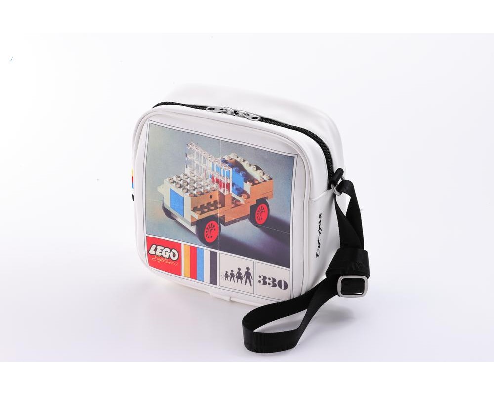 LEGO Set 757894513177-1 Vintage Crossbody Bag (2021 Gear > Bags, Totes ...