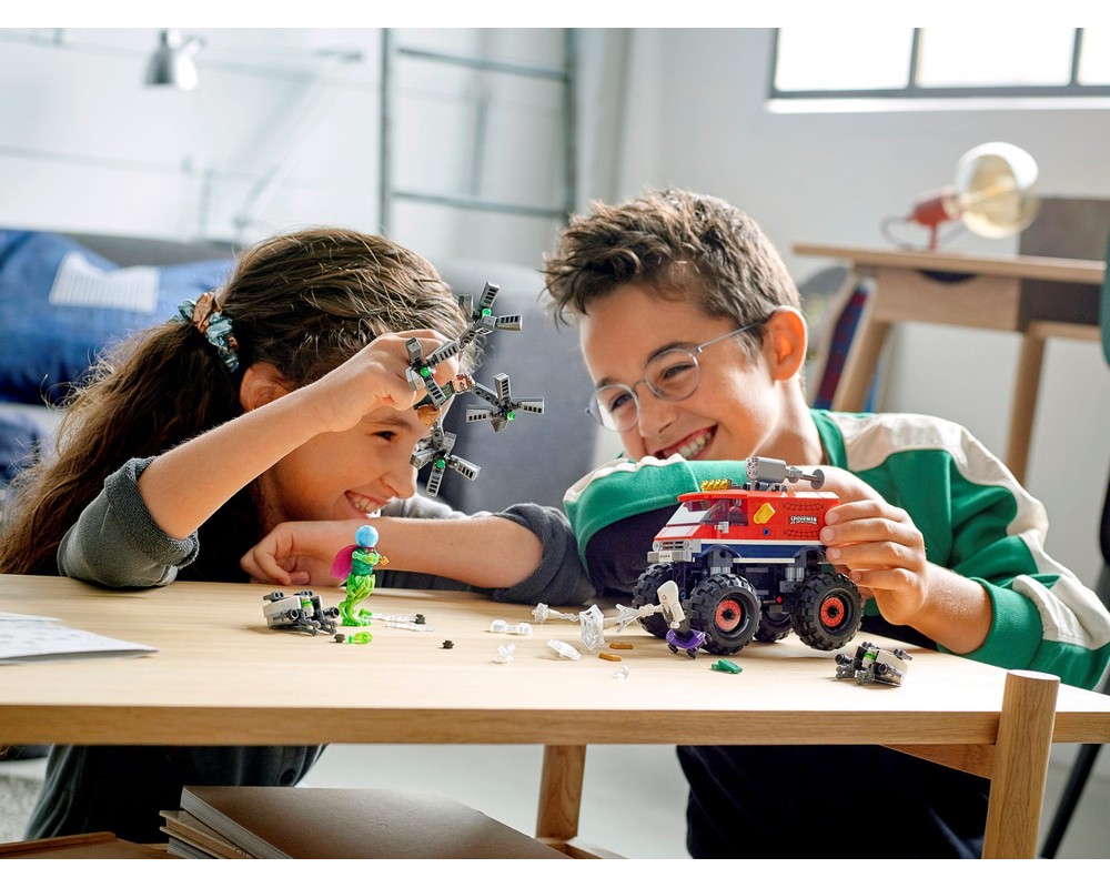 LEGO Set 76174-1 Spider-Man's Monster Truck vs. Mysterio (2021 Super ...