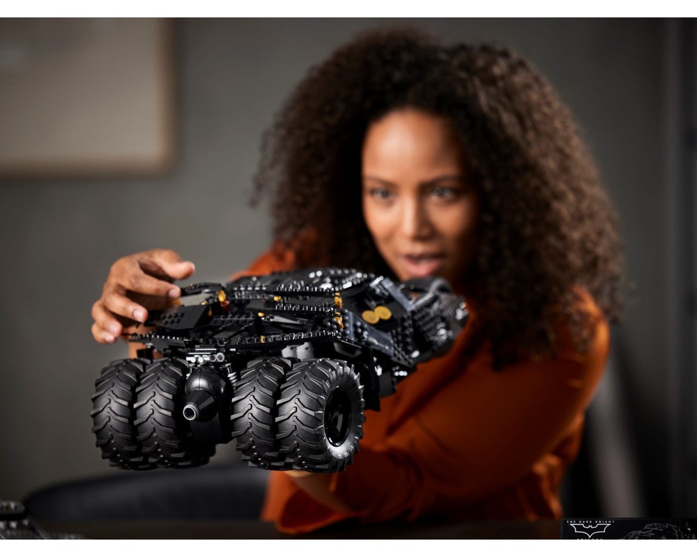 LEGO Set 76240-1 Batmobile Tumbler (2021 Super Heroes DC > Batman > UCS ...