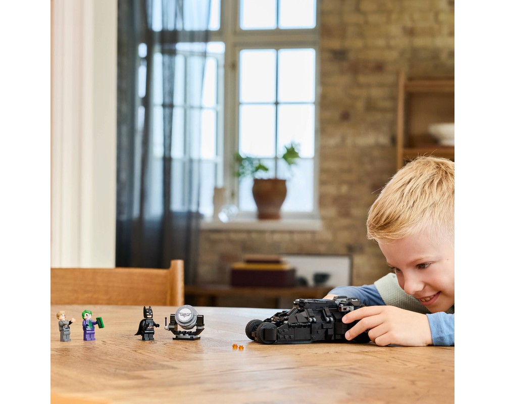 LEGO Set 76303-1 Batman Tumbler vs. Two-Face & The Joker (2025 Super ...