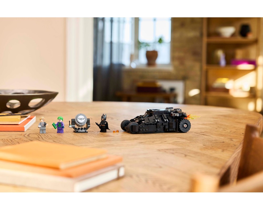 LEGO Set 76303-1 Batman Tumbler vs. Two-Face & The Joker (2025 Super ...