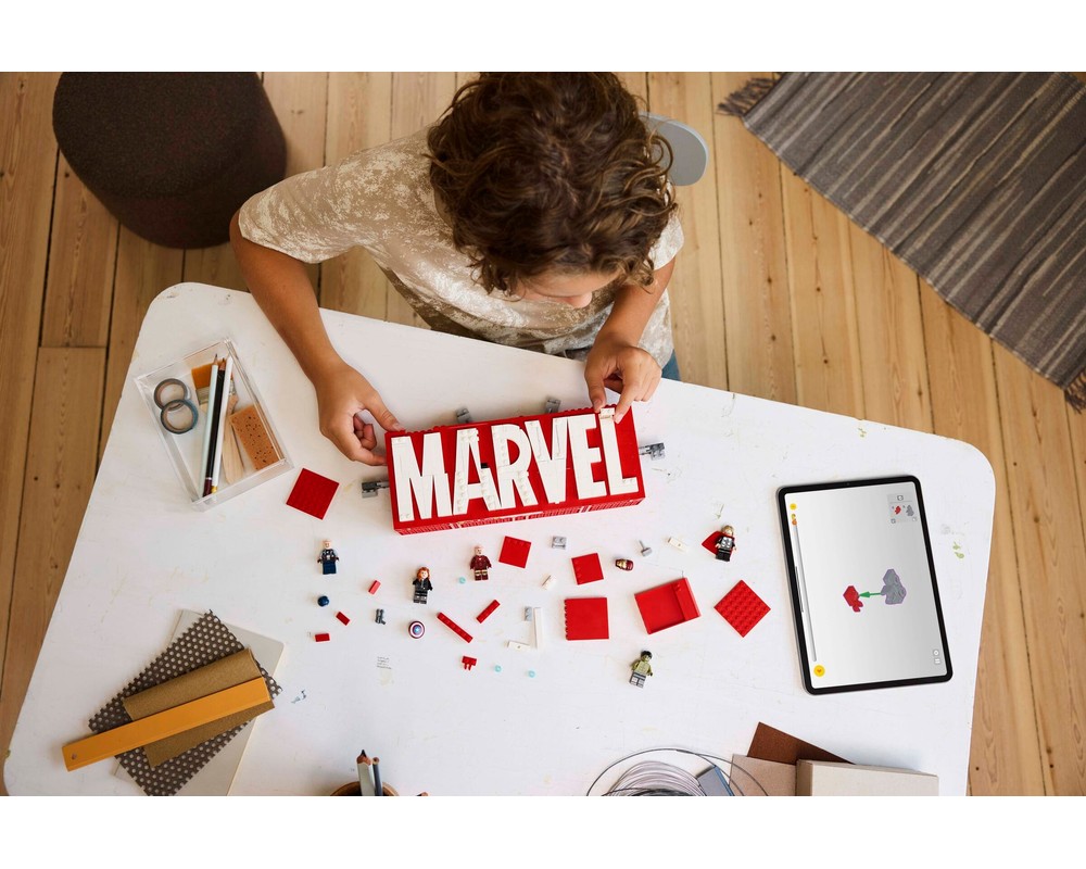 LEGO Set 76313-1 MARVEL Logo (2025 Super Heroes Marvel) | Rebrickable ...