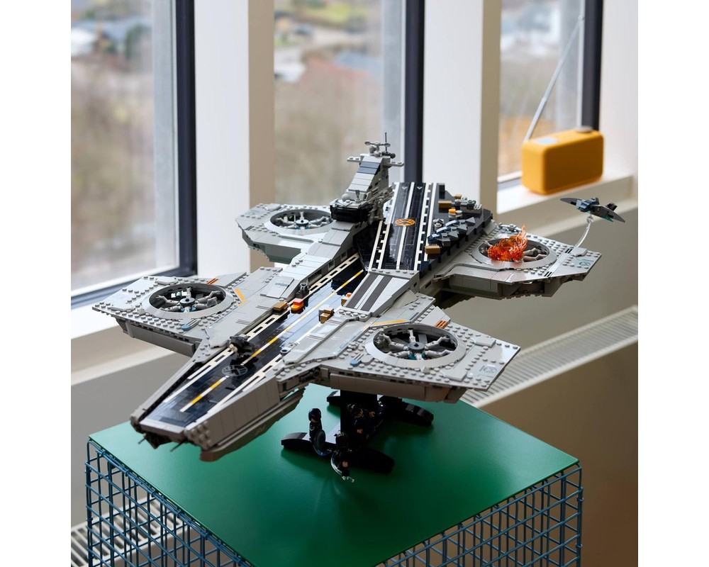 LEGO Set 76354-1 S.H.I.E.L.D. Helicarrier (2026 Super Heroes Marvel ...