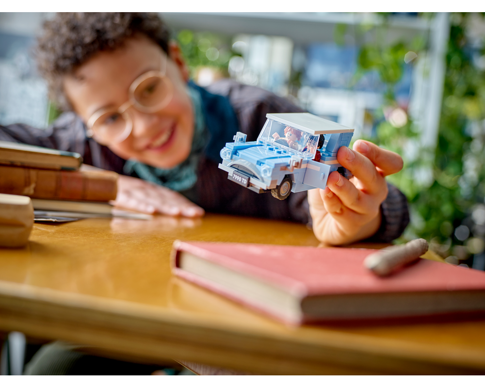 LEGO Set 76424-1 Flying Ford Anglia (2024 Harry Potter) | Rebrickable ...