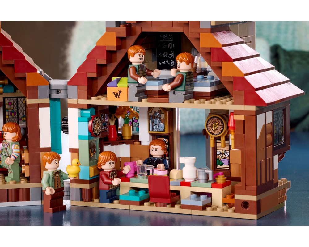 LEGO Set 76437-1 The Burrow – Collectors' Edition (2024 Harry Potter ...