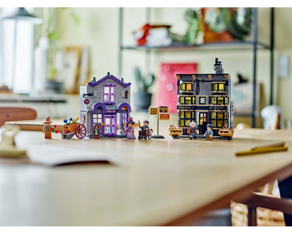 LEGO Set 76439-1 Ollivanders & Madam Malkin’s Robes (2024 Harry Potter ...
