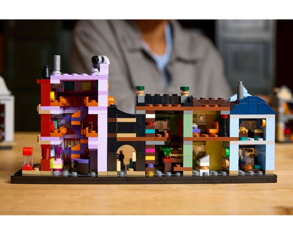 LEGO Set 76444-1 Diagon Alley Wizarding Shops (2025 Harry Potter ...