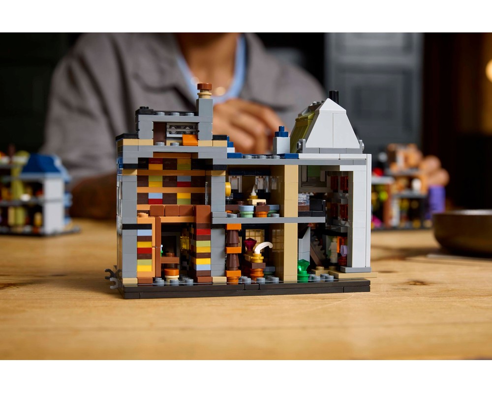 LEGO Set 76444-1 Diagon Alley Wizarding Shops (2025 Harry Potter ...