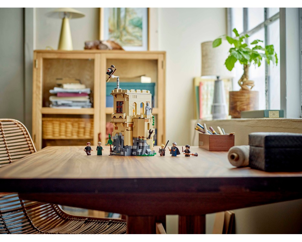 LEGO Set 76447-1 Hogwarts Castle: Flying Lessons (2025 Harry Potter ...