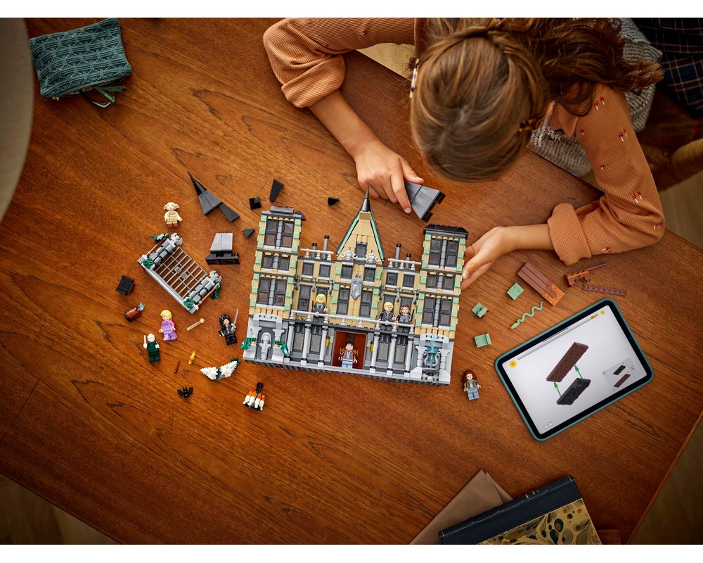 LEGO Set 76453-1 Malfoy Manor (2025 Harry Potter) | Rebrickable - Build ...