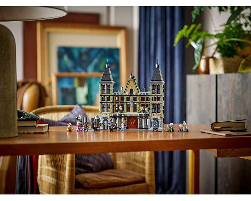 LEGO Set 76453-1 Malfoy Manor (2025 Harry Potter) | Rebrickable - Build ...