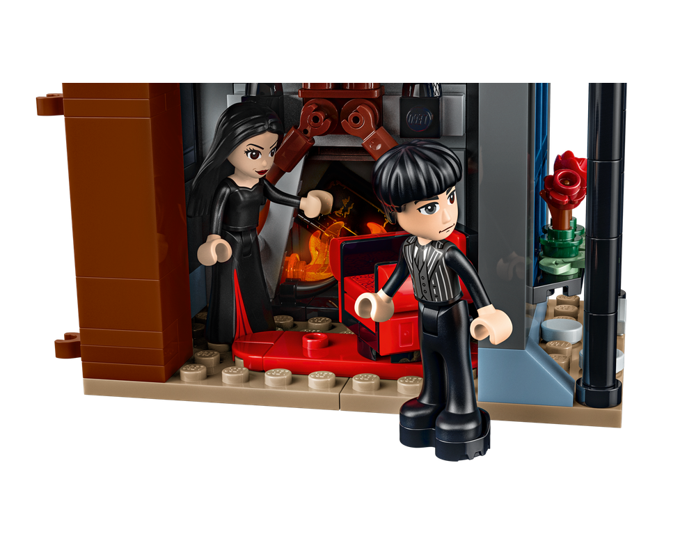 LEGO Set 76786-1 Morticia's Cottage (2025 Wednesday) | Rebrickable ...