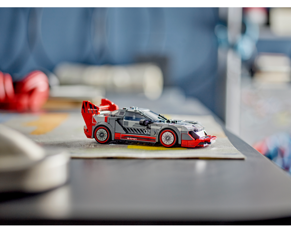 LEGO Set 76921-1 Audi S1 e-tron quattro Race Car (2024 Speed Champions ...