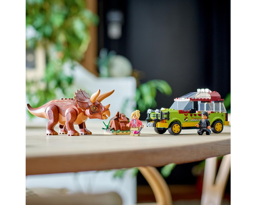 LEGO Set 76959-1 Triceratops Research (2023 Jurassic World ...