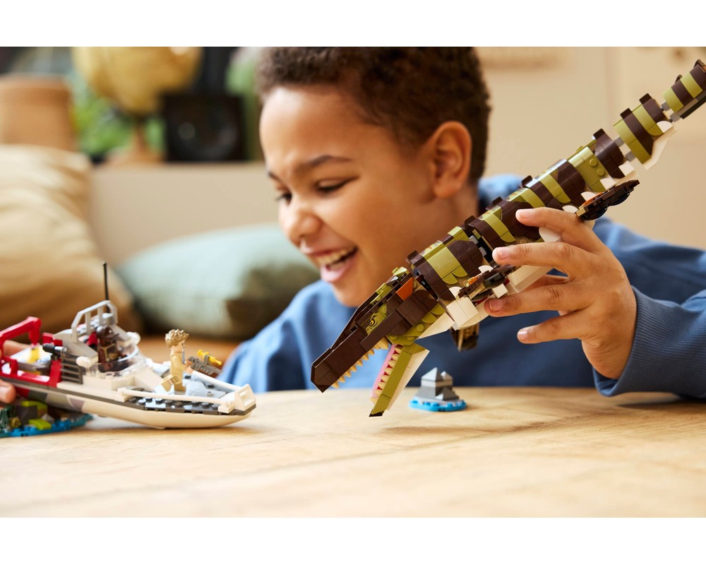 LEGO Set 76974-1 Brick-Built Mosasaurus Boat Mission (2025 Jurassic ...