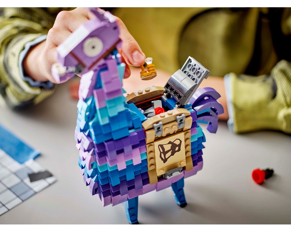 LEGO Set 77071-1 Supply Llama (2024 Fortnite) | Rebrickable - Build ...