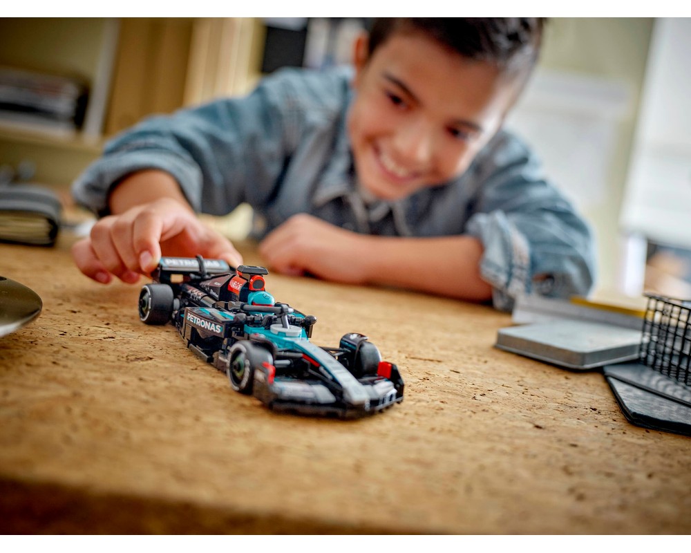 LEGO Set 77244-1 Mercedes-AMG F1 W15 Race Car (2025 Speed Champions ...