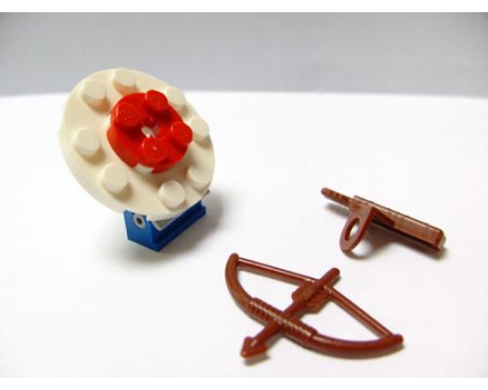 LEGO Set 7979-1-s8 2008 - Day 8: Archery Target (2008 Seasonal > Advent ...