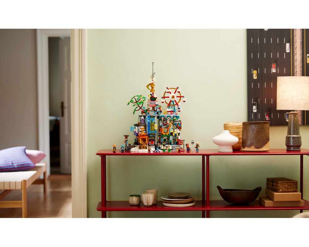 LEGO Set 80054-1 Megapolis City 5th Anniversary (2024 Monkie Kid ...