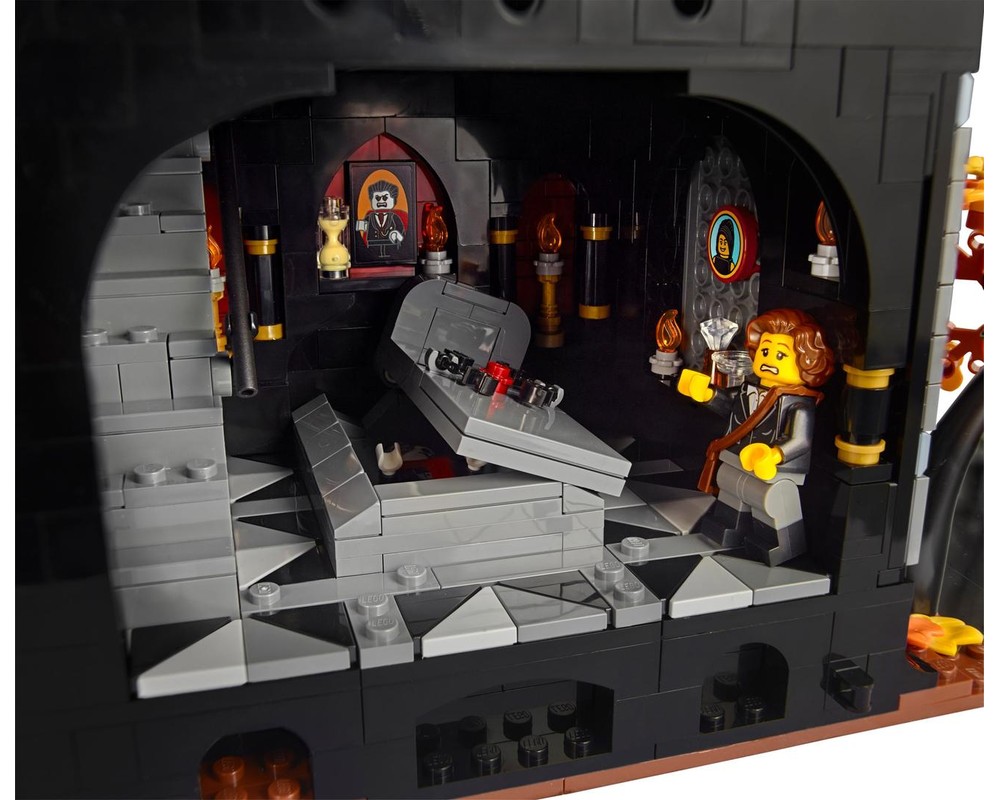 LEGO Set 910049-1 Adventure in Transylvania (2025 BrickLink Designer ...