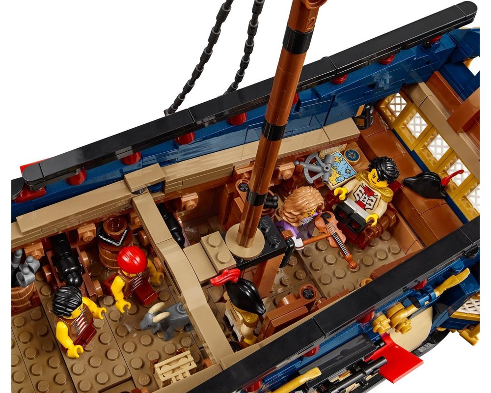 LEGO Set 910059-1 Privateer Frigate Fortuna (2026 BrickLink Designer ...