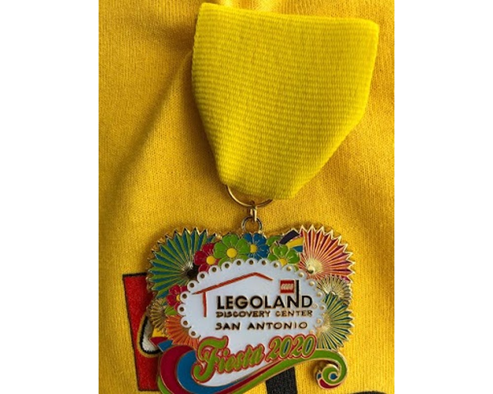LEGO Set FIESTA2020-1 LEGOLAND Discovery Center San Antonio Fiesta 2020 ...