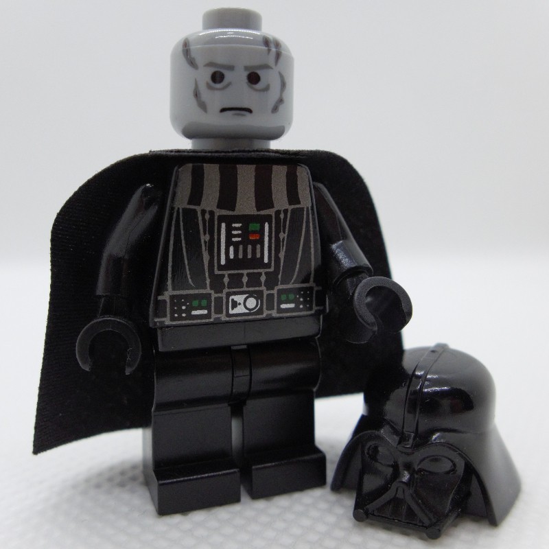 LEGO Set fig-000516 Darth Vader, Light Bluish Gray Skin, Scarred Right ...