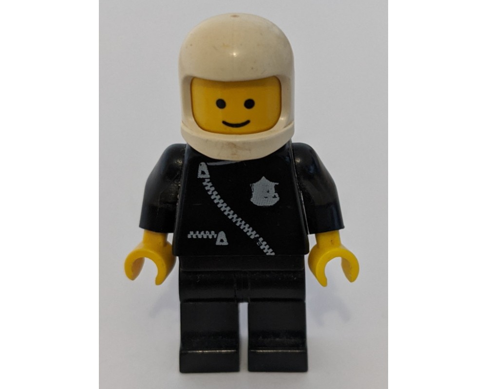 LEGO Set fig-001134 Policeman, Black Jacket with Zipper and Badge ...