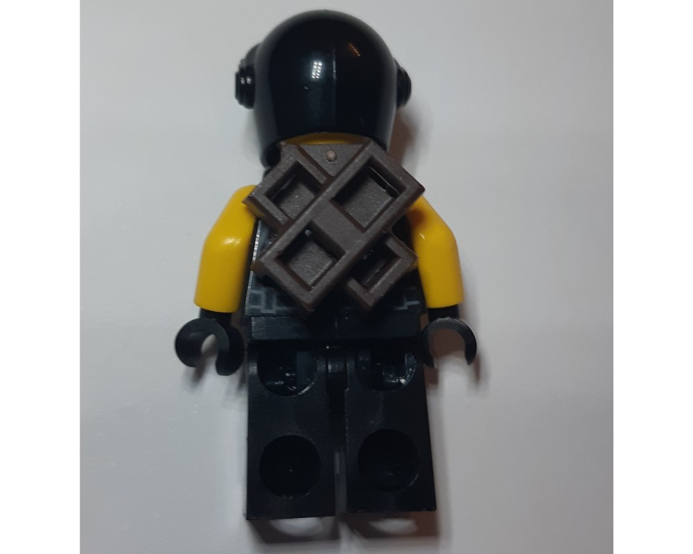 LEGO Set fig-001853 Buffer | Rebrickable - Build with LEGO