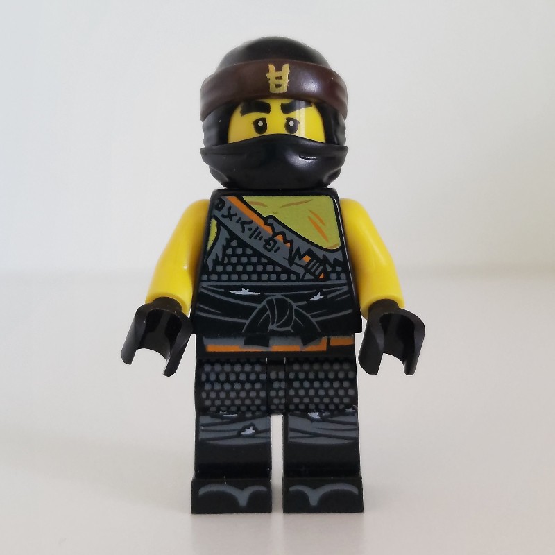 LEGO Set fig-002902 Cole with Bandana (Hunted) | Rebrickable - Build ...
