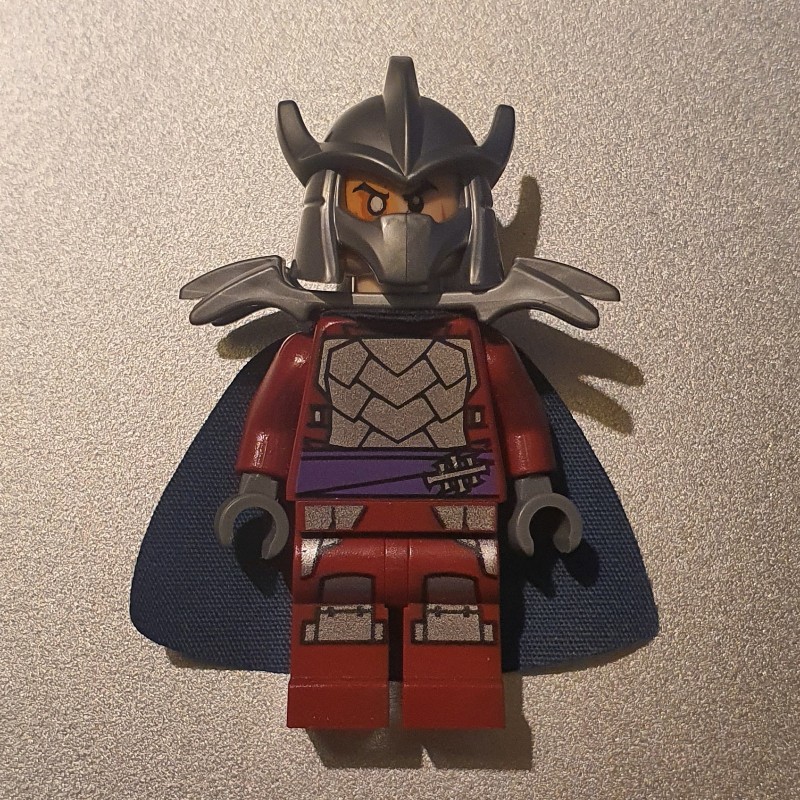 LEGO Set fig-003342 Shredder with Dark Blue Cape | Rebrickable - Build ...