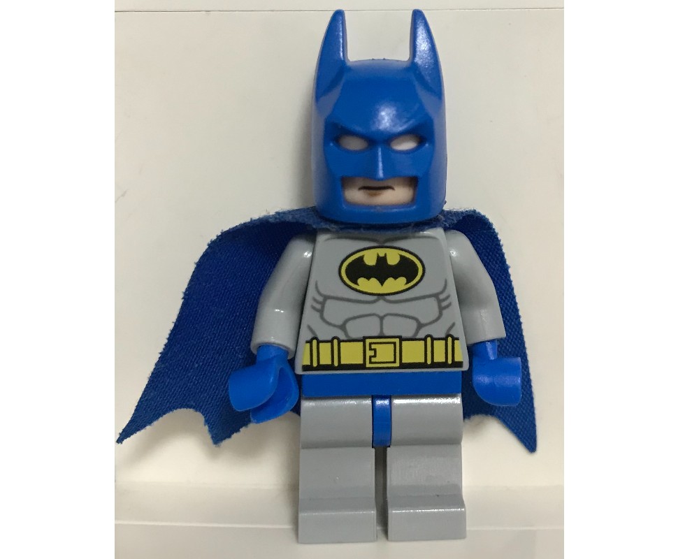 LEGO Set fig-003423 Batman, Light Bluish Gray Suit, Blue Cowl and Cape ...