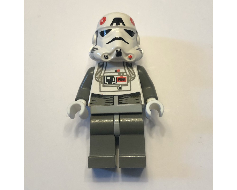 LEGO Set fig-003525 AT-AT Driver, White Uniform, Plain Yellow Head ...