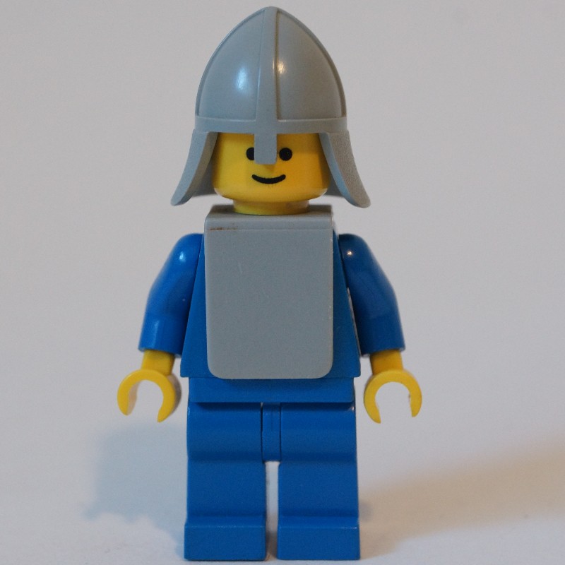 LEGO Set fig-004424 Knight (Yellow Castle) - Blue | Rebrickable - Build ...