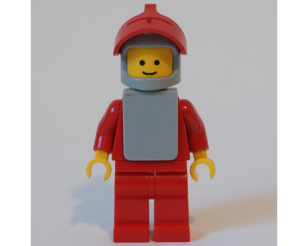 LEGO Set fig-004436 Knight (Yellow Castle) - Red with Visor ...