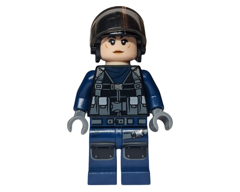 LEGO Set fig-005973 Tracker in Helmet with Visor, Female | Rebrickable ...