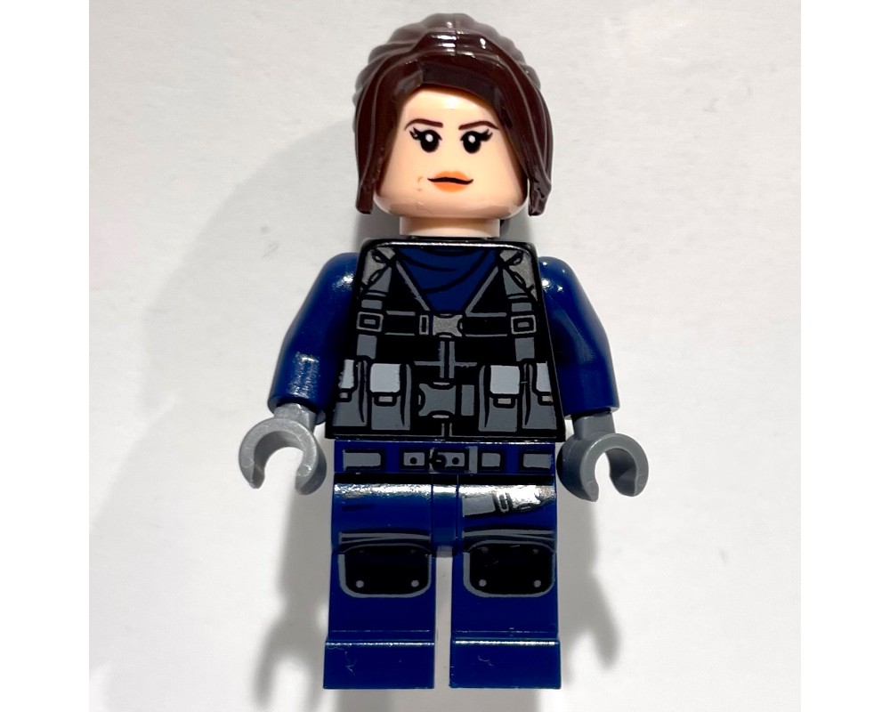 LEGO Set fig-006011 Guard, Female | Rebrickable - Build with LEGO