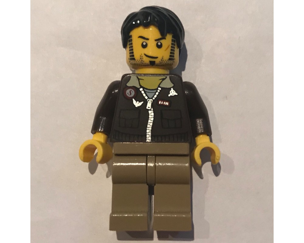 LEGO Set fig-006624 Jake Raines in Reddish Brown Jacket | Rebrickable ...