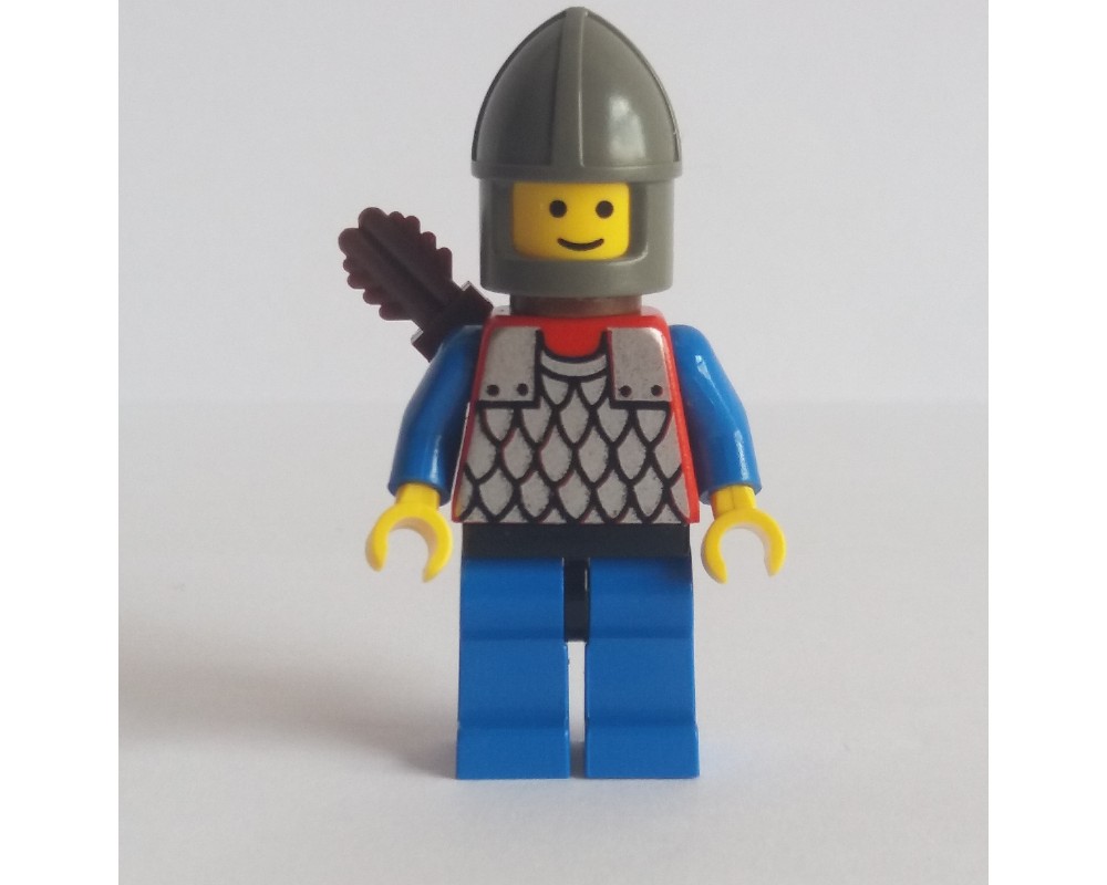 LEGO Set fig-006735 Archer (Scale Mail on Red) - Blue Arms, Blue Legs ...