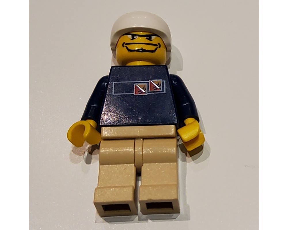 LEGO Set fig-007150 Skateboarder, Dark Blue, White Helmet | Rebrickable ...