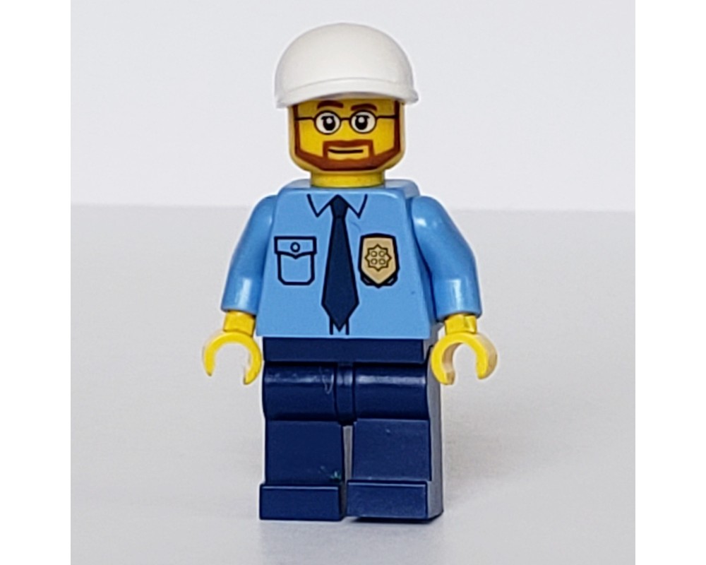 LEGO Set fig-007782 Policeman, Medium Blue Shirt with Badge and Tie ...
