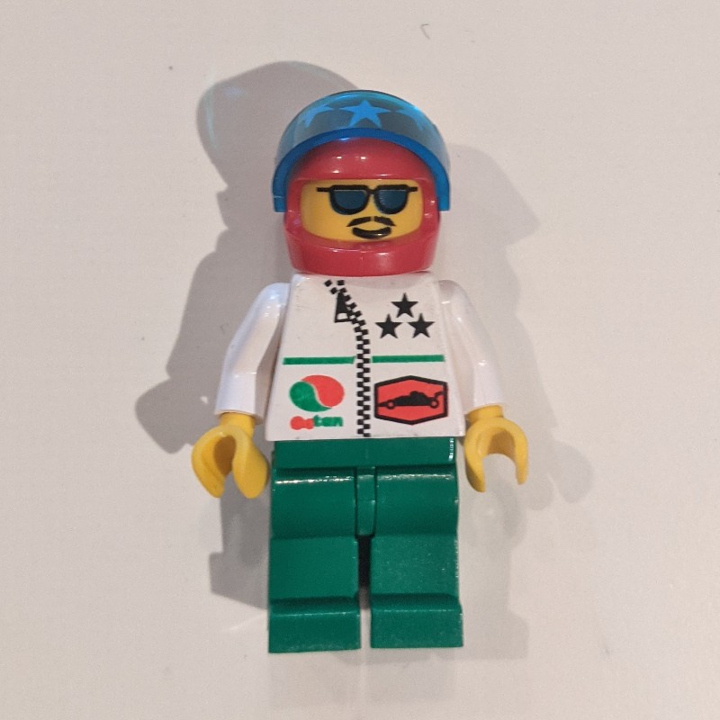 LEGO Set fig-008678 Racer, White Jacket with Zipper, Red Helmet with ...