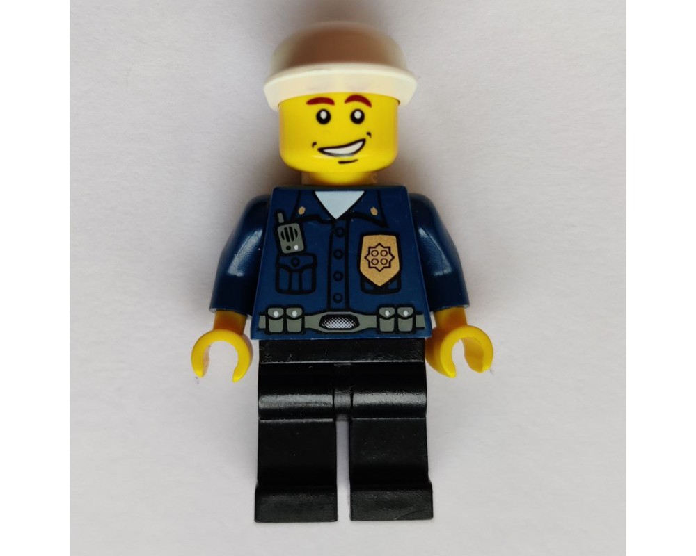 LEGO Set fig-009136 Policeman, Dark Blue Shirt with Radio and Badge ...