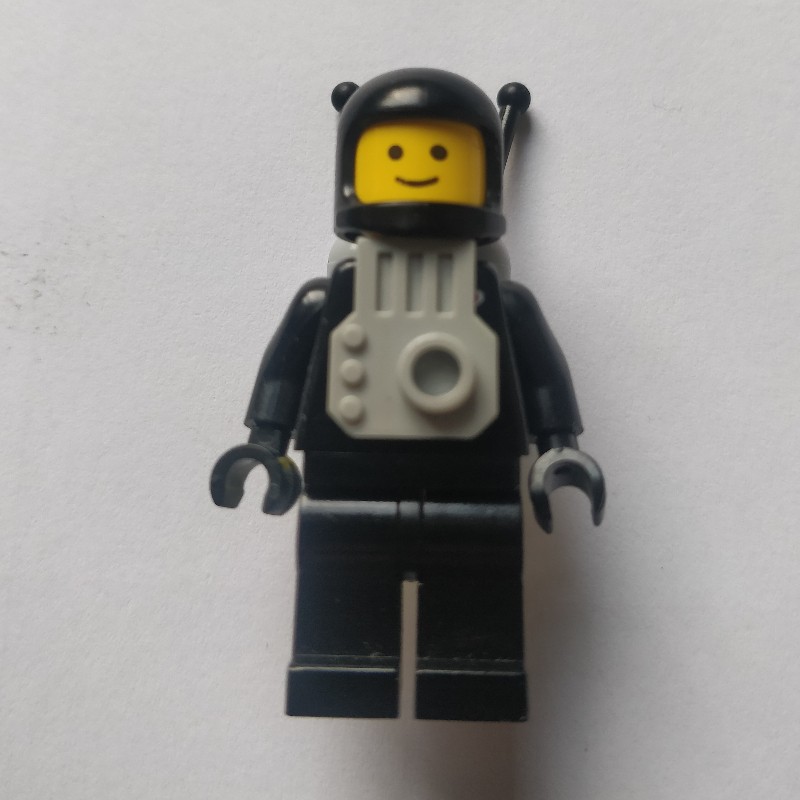 LEGO Set fig-010427 Classic Spaceman, Black with Jetpack (3842b Helmet ...
